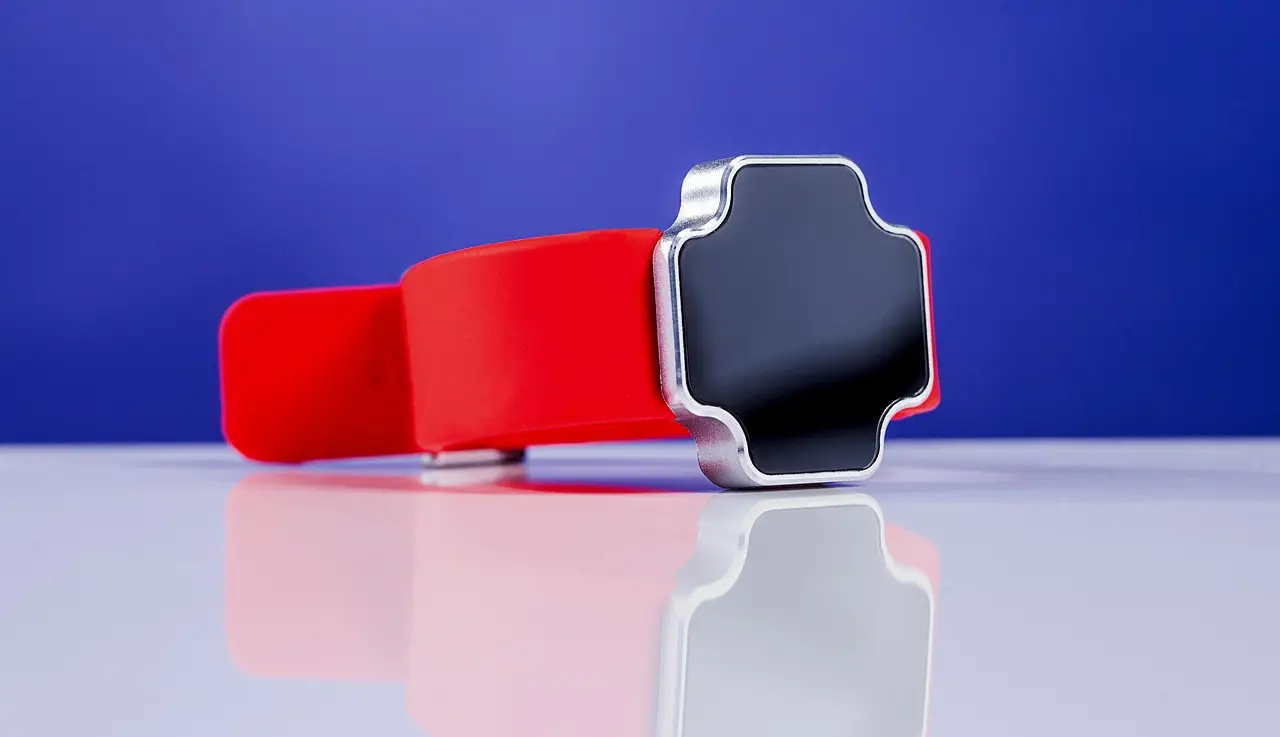 The Latest Wearable Tech Gadgets You Need in 2025 - Hilary Topper Blog